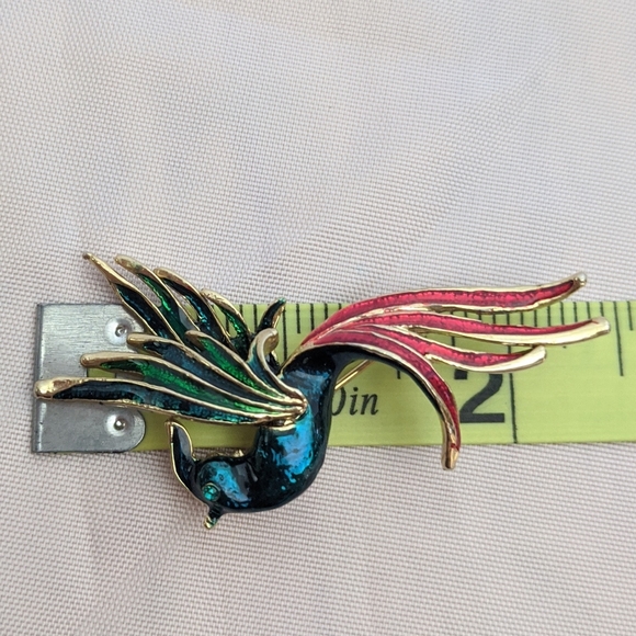 Vintage | Jewelry | Vintage Gold Red Tropical Bird Brooch | Poshmark